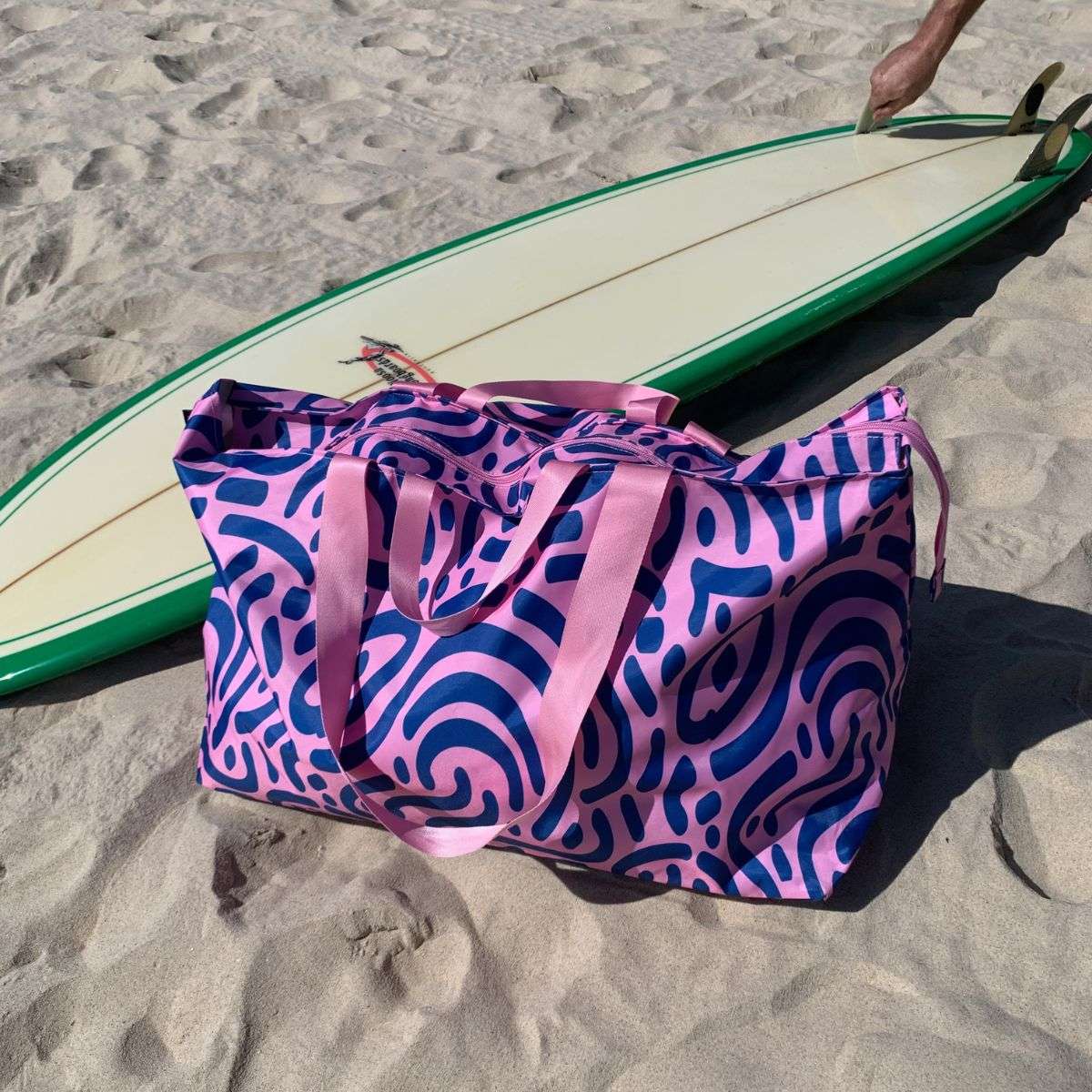 Water-Resistant Extra-Large Beach Bag with Zipper - Ripple Sensation ...