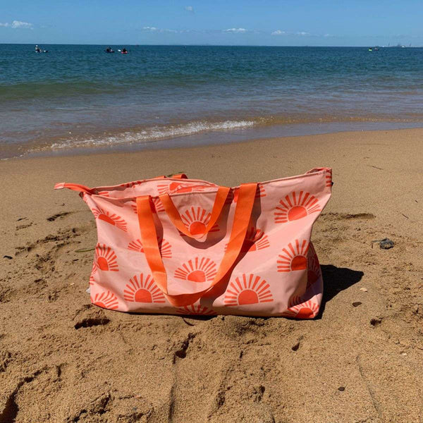 Water-Resistant Extra-Large Beach Bag with Zipper - Sunny Days – Beachy ...